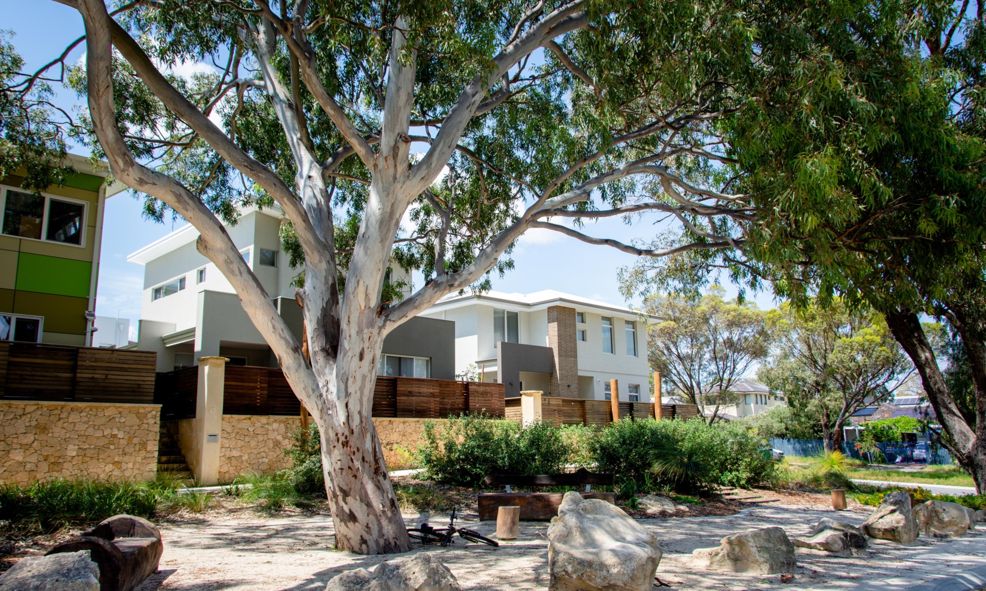 A walk round a One Planet Community – Bioregional